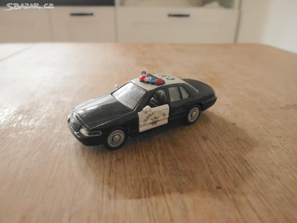 Model auta Maisto - Ford Interceptor Police - 1:44 - Beroun - Bazar ...