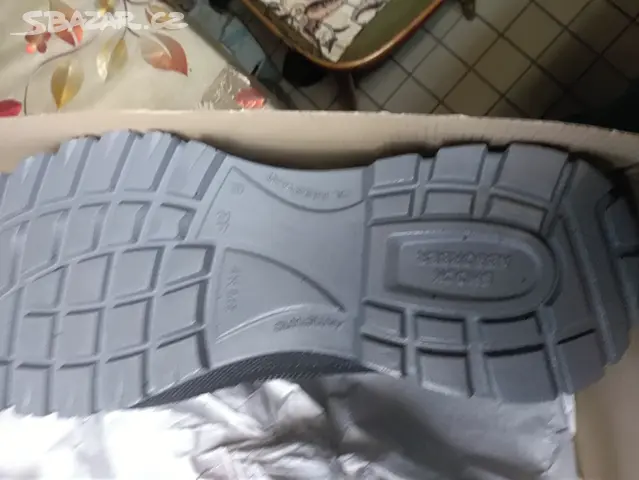 boty prac. černý, č.42-8, nové, Polepy156 Kolín - Kolín - Bazar - Sbazar.cz