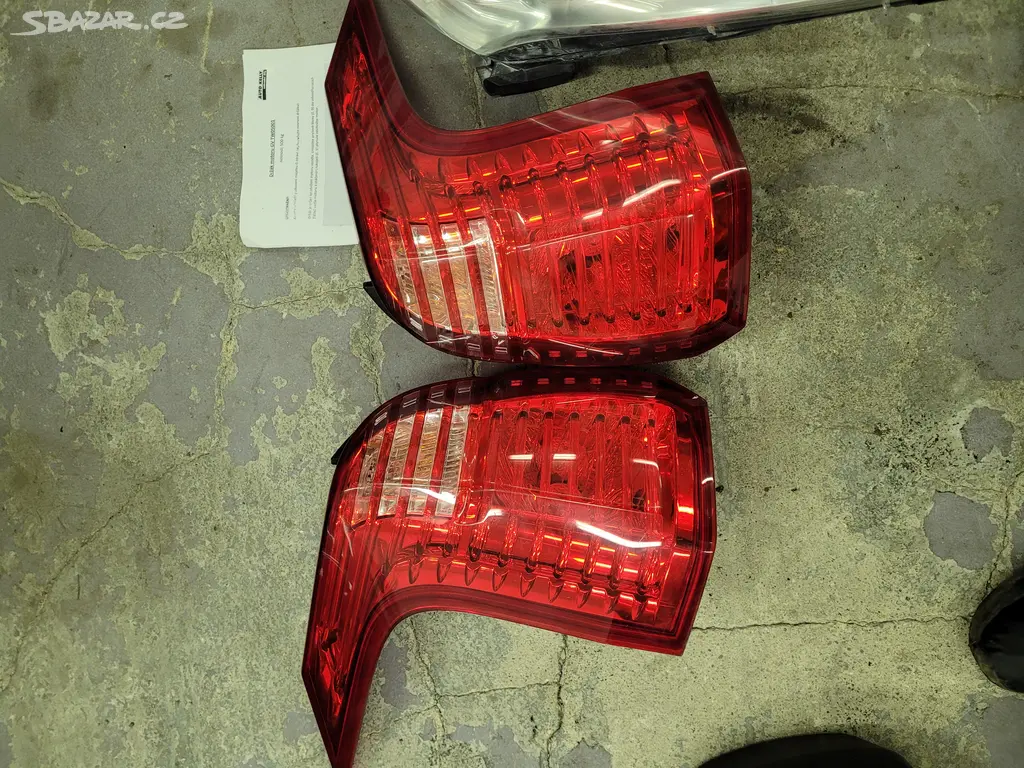 zadní světla Peugeot 5008 - Těšetice - Bazar - Sbazar.cz