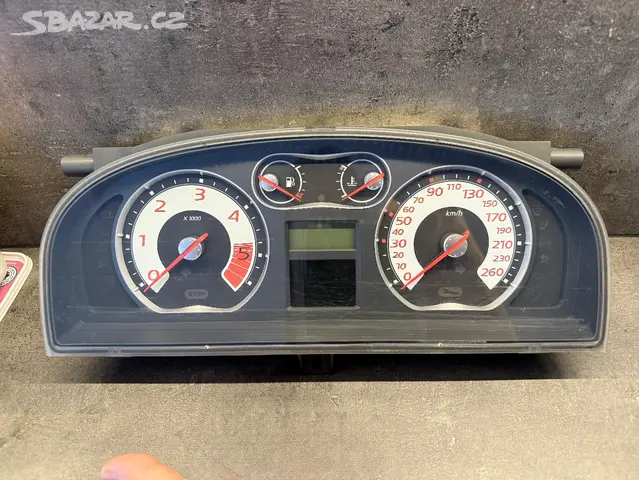 Budíky Renault Laguna 2 SPORT - Valašské Meziříčí - Bazar - Sbazar.cz