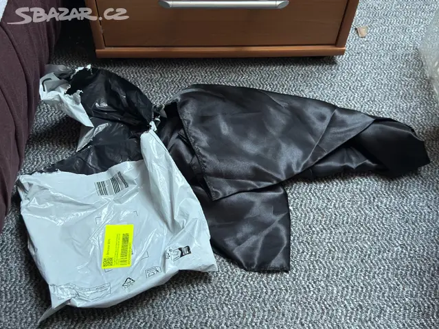 3x Černý plášť s kapucí Darth Vader - Plánice - Bazar - Sbazar.cz