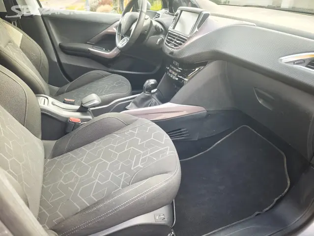 Peugeot 2008 1.2i benzín - Karviná - Bazar - Sbazar.cz