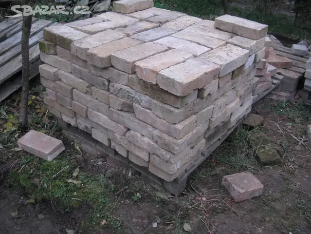 Pálené cihly - Klobouky u Brna - Bazar - Sbazar.cz