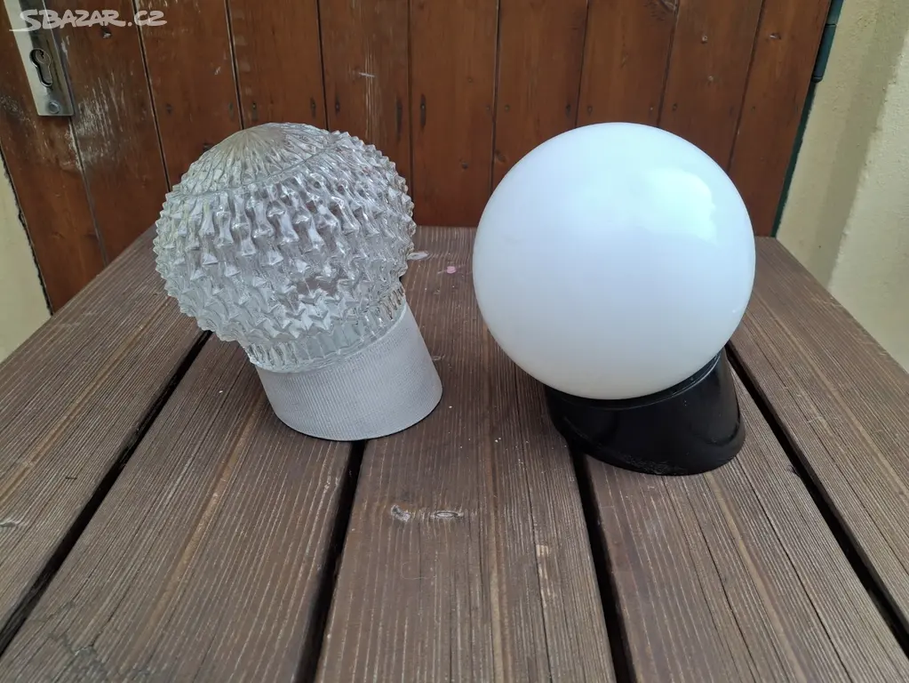Nástěnné světlo - kopyto + koule - Praha, Karlín - Bazar - Sbazar.cz