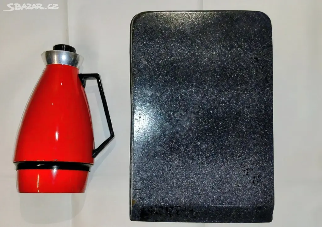 Plech na pečení a retro termoska - Plzeň, Doubravka - Bazar - Sbazar.cz