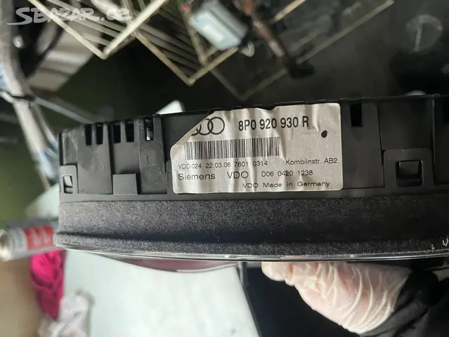 Budíky Audi A3 8P0920930R - Slaný - Bazar - Sbazar.cz