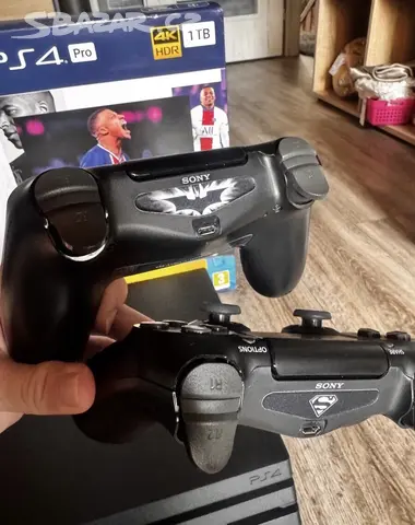PlayStation 4 PRO - Třebíč - Bazar - Sbazar.cz