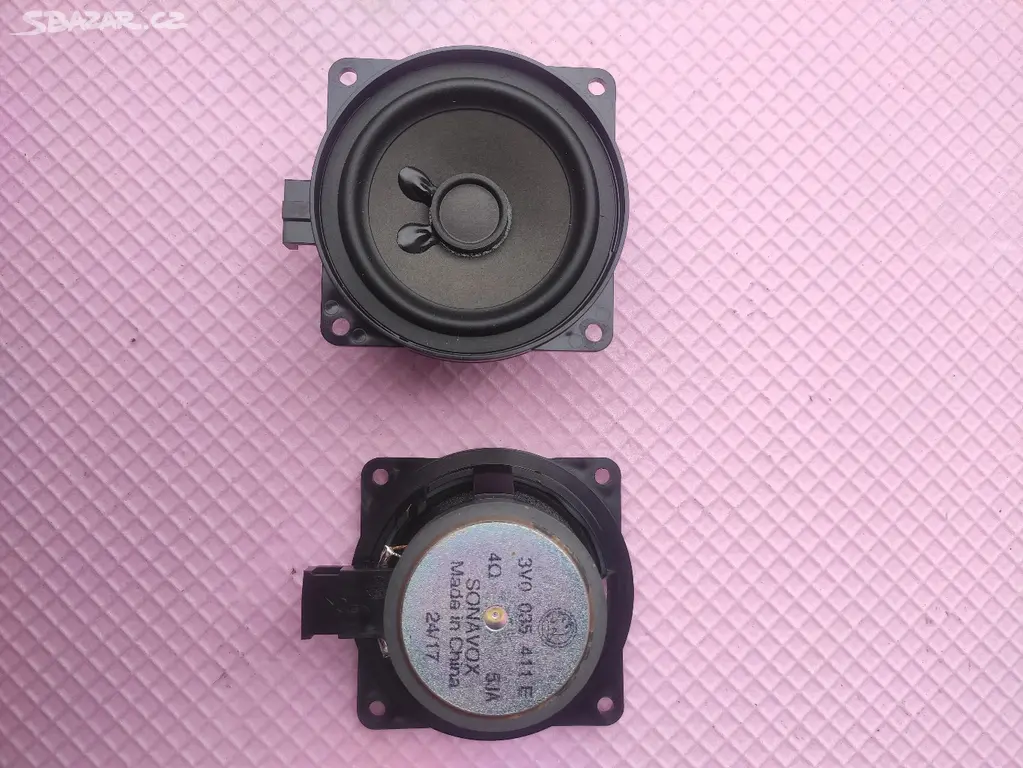 3V0 035 411 E - REPRODUKTOR - ŠKODA SUPERB 3 - Praha 20 - Bazar - Sbazar.cz