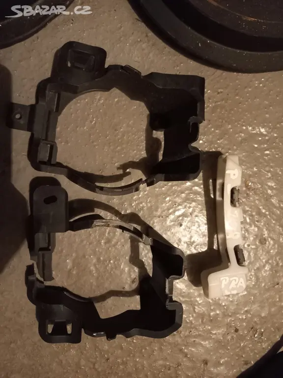 Drzaky mlhovek peugeot 208 - Uherský Brod - Bazar - Sbazar.cz