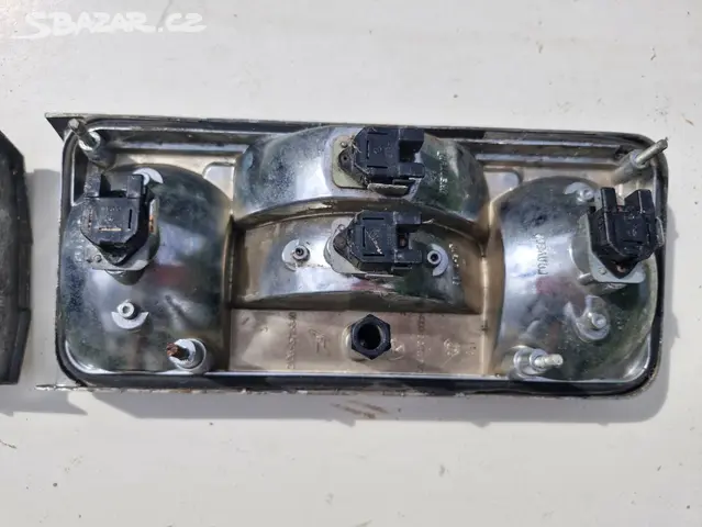 Zadní světla LADA Zhiguli - České Budějovice - Bazar - Sbazar.cz