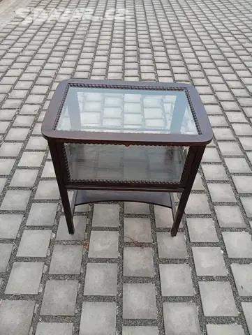 Krásná starožitná celoprosklená vitrína - Turnov - Bazar - Sbazar.cz