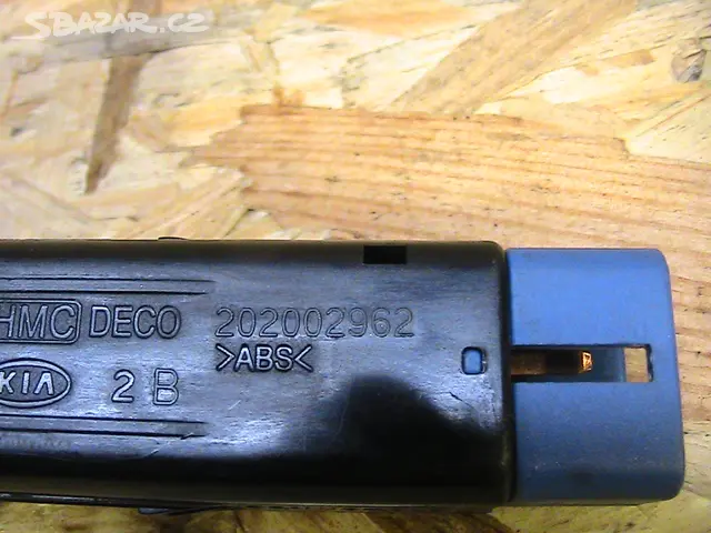 SPÍNAČ OVLÁDÁNÍ VNITŘNÍHO OSVĚTLENÍ HYUNDAI H1 TQ - Doksy - Bazar ...