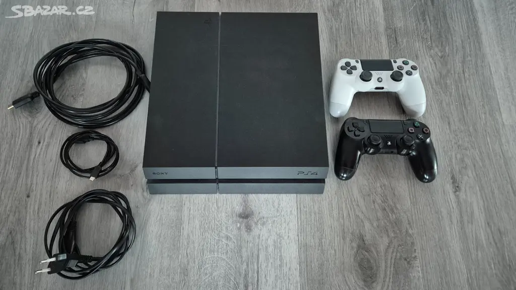 PS4 - Holice - Bazar - Sbazar.cz