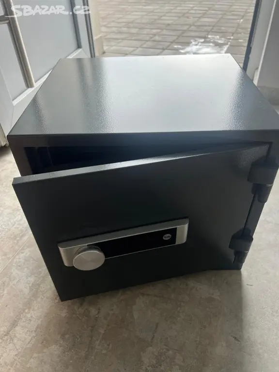 Trezor Sejf Yale Fire Safe - České Budějovice - Bazar - Sbazar.cz