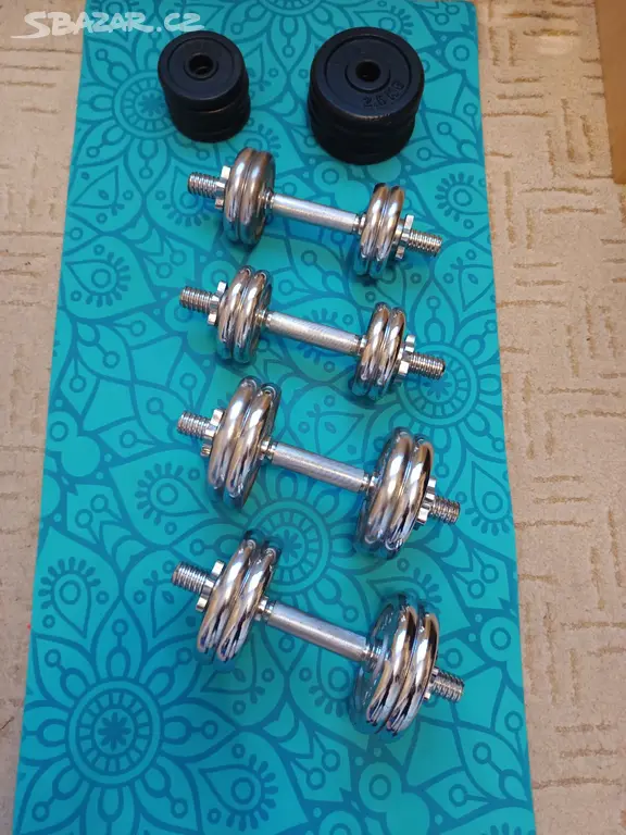 Jednoruční činky (4 ks) a kotouče (30 kg) - Brno - Bazar - Sbazar.cz