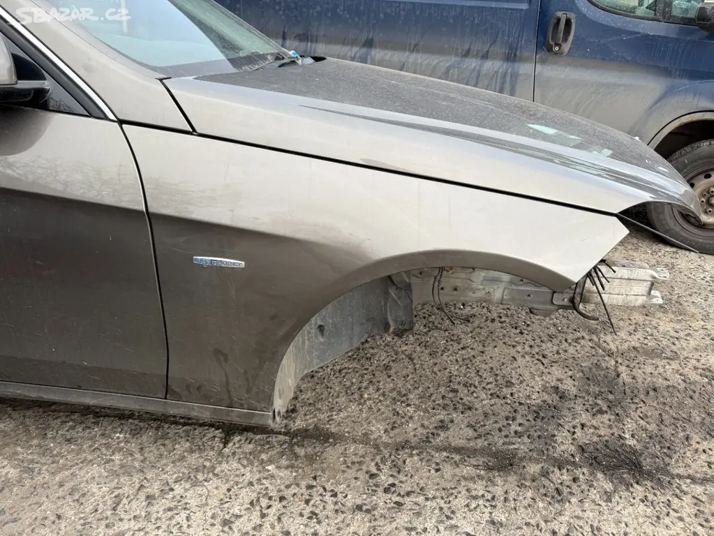 Pravy blatnik Mercedes E class W212 - Žatec - Bazar - Sbazar.cz