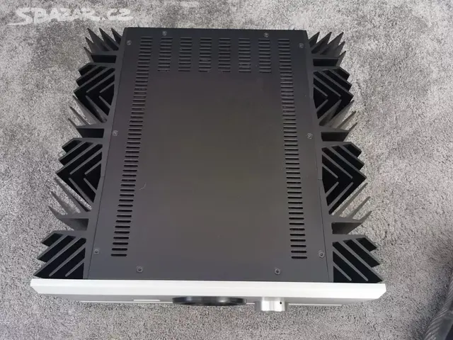 Pass Labs INT-250 ( 3800 EUR ) - Praha - Bazar - Sbazar.cz