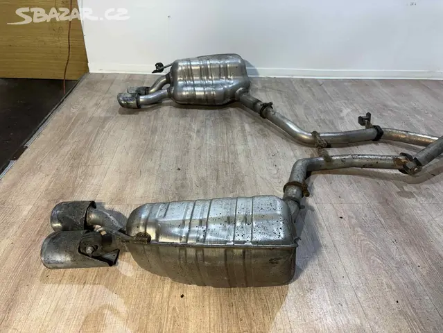 // AMG výfuk Mercedes Benz W211 // - Horní Branná - Bazar - Sbazar.cz