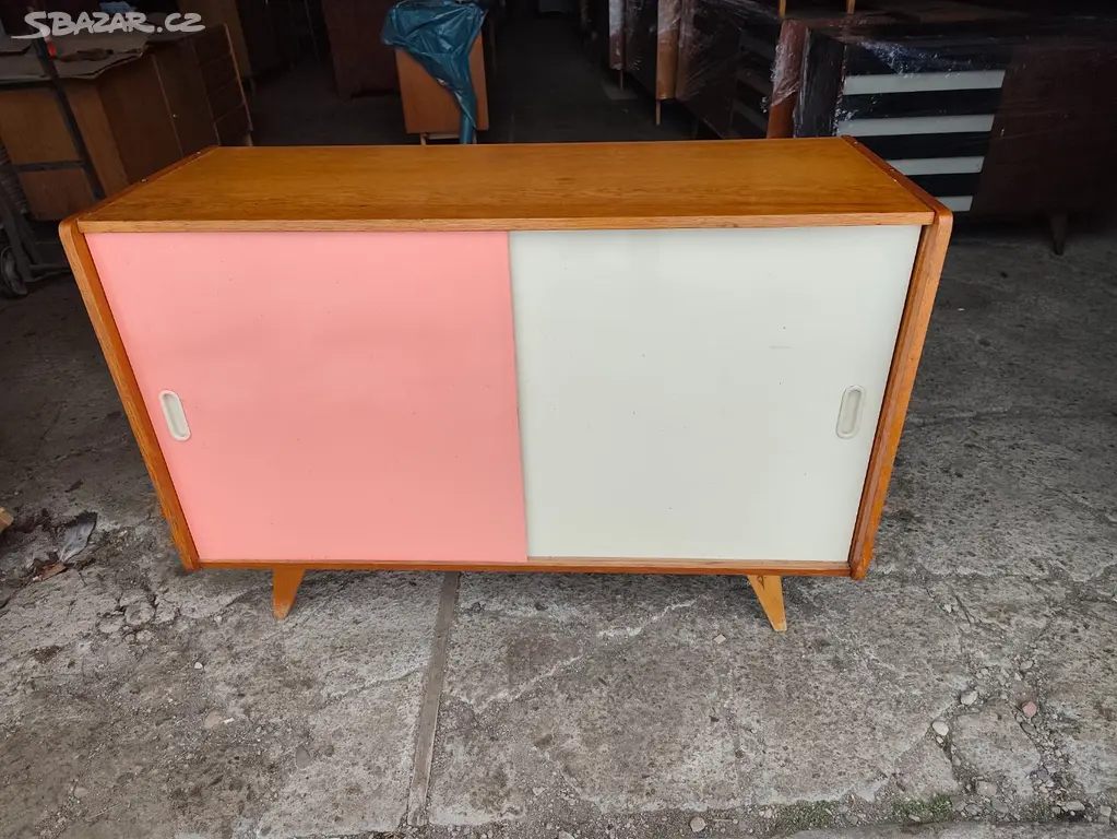 RETRO KOMODA JIROUTEK - Hrochův Týnec - Bazar - Sbazar.cz