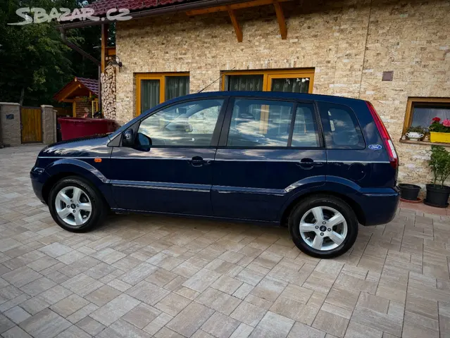 Ford Fusion 32 000 km benzín - Rožnov pod Radhoštěm - Bazar - Sbazar.cz