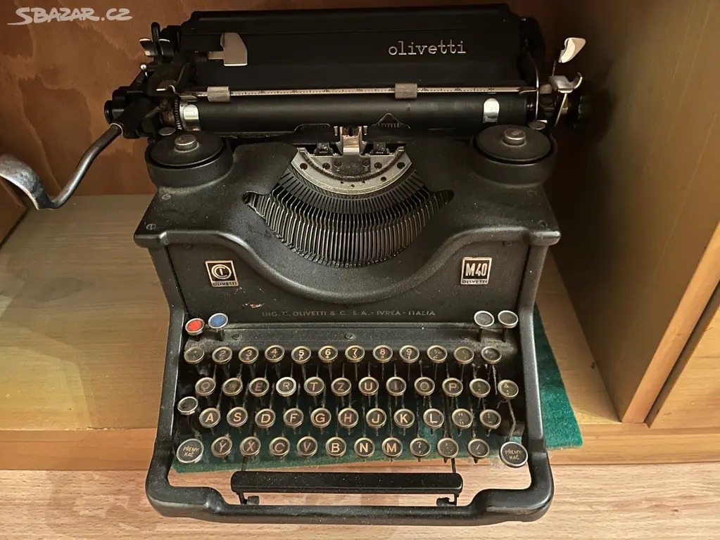 Psací stroj OLIVETTI M40, 1944 - Praha - Bazar - Sbazar.cz
