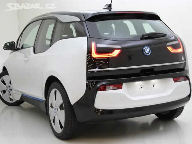 BMW i3, 120 Ah 125 kW|Tep.čerpadlo|DPH - Breitfeldova 704/7 - Bazar ...