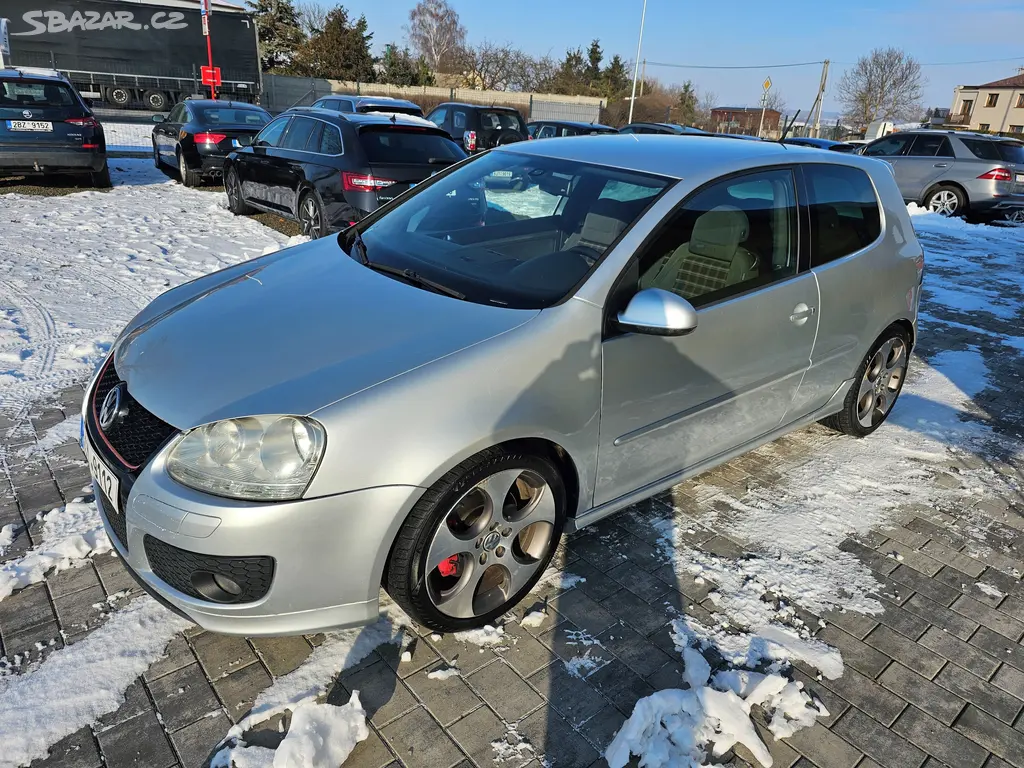 Volkswagen Golf, GTI 2.0 FSI 147 KW - Obrubce 31 - Bazar - Sbazar.cz