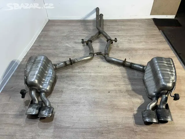 // AMG výfuk Mercedes Benz W211 // - Horní Branná - Bazar - Sbazar.cz