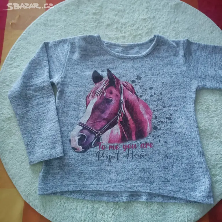 Dívčí mikyna 122/128/134 - Nová Ves - Bazar - Sbazar.cz