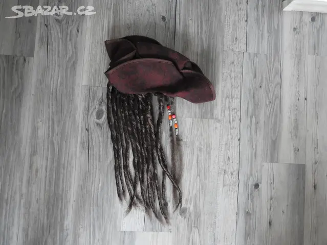 Pirátský klobouk s copánky na karneval, párty - Petříkov - Bazar ...