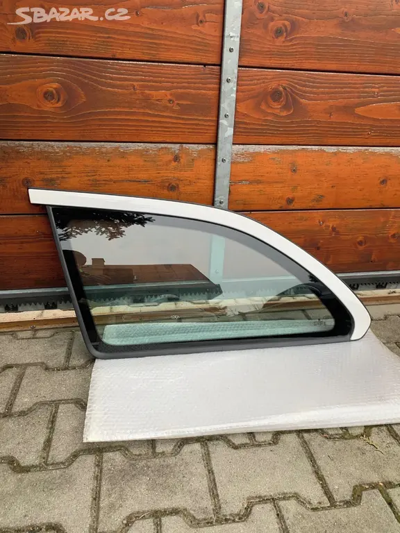 Škoda Octavia II Combi Lift - levé boční okno - Praha, Kyje - Bazar ...