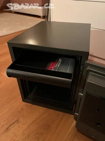 Trezor ohnivzdorný NOVÝ Yale YFM/420/FG2/B - Praha - Bazar - Sbazar.cz
