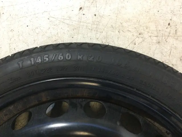 4G0601027 dojezdové kolo 145/60 R20" rezervní - Praha - Bazar - Sbazar.cz