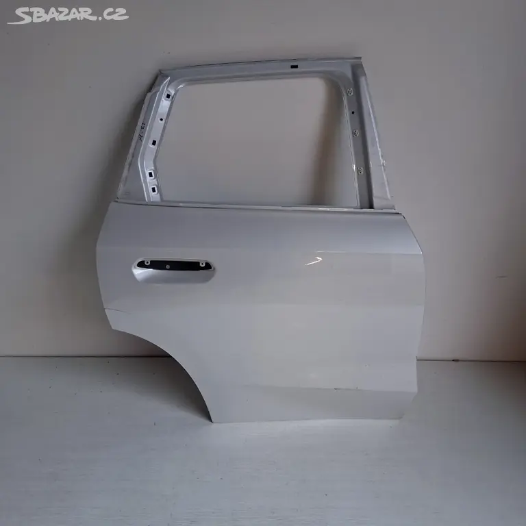 BMW X1 U11 pravé zadní dveře 41525A38656 - Panenské Břežany - Bazar ...