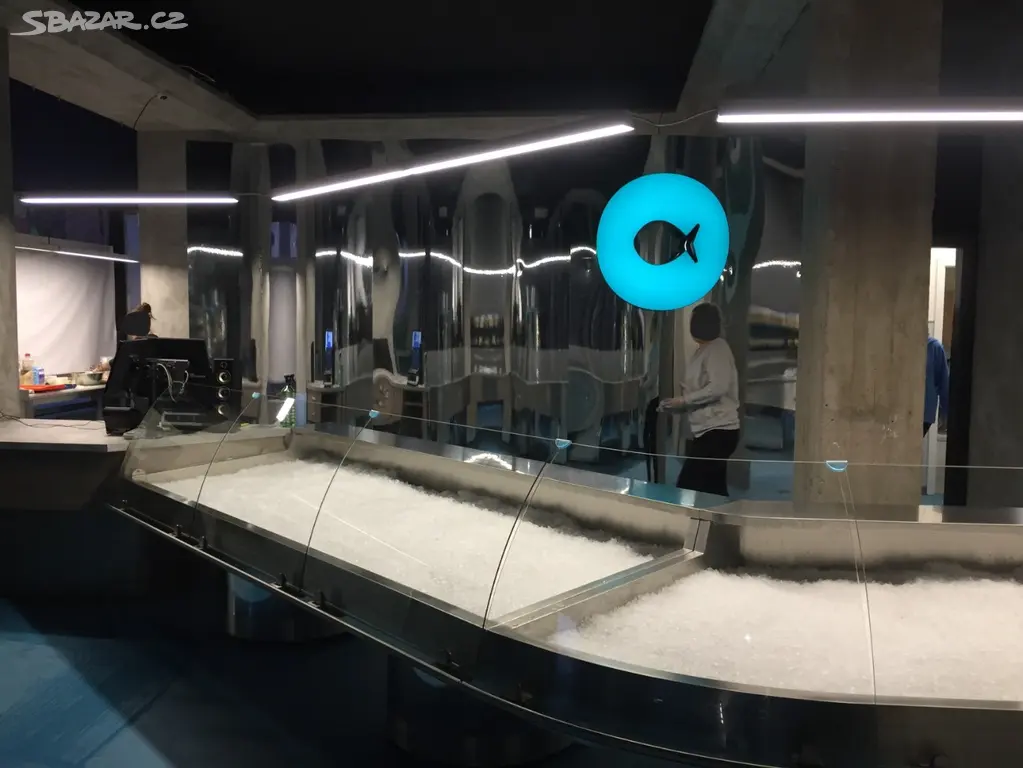 Vitrína Deluxe Adriatic Sea, (600 x 136 cm, DxŠ) - Brno - Bazar - Sbazar.cz