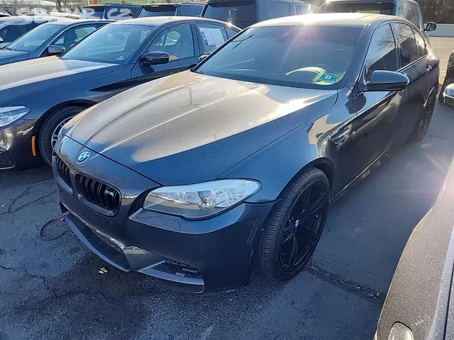 BMW M5 Sedan 2013 - Praha, Dolní Měcholupy - Bazar - Sbazar.cz