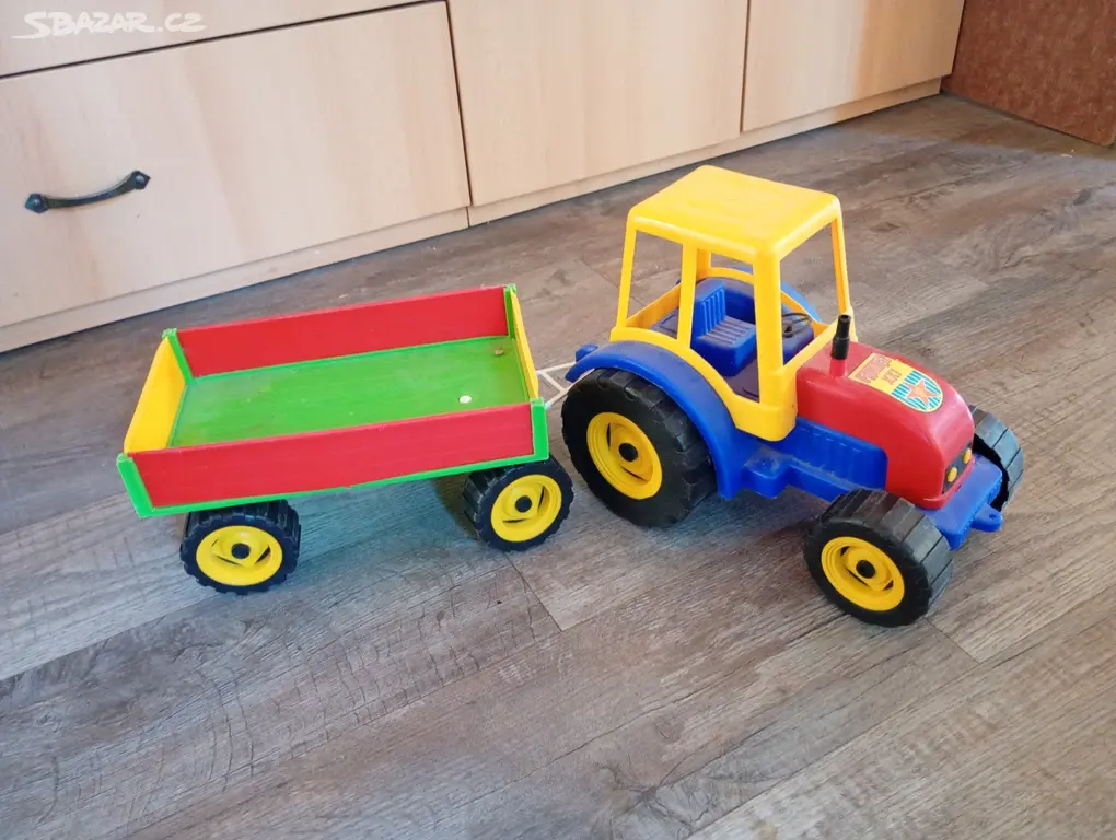 Traktor s vlečkou - Nasavrky - Bazar - Sbazar.cz
