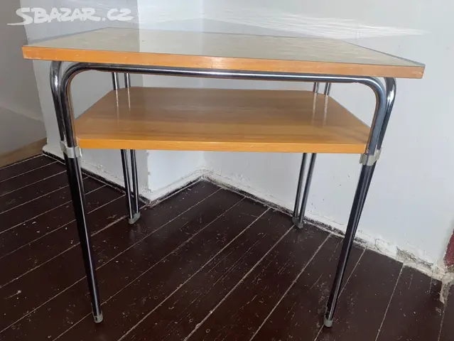 Retro chromovaný trubkový stolek 70.léta - Slaný - Bazar - Sbazar.cz