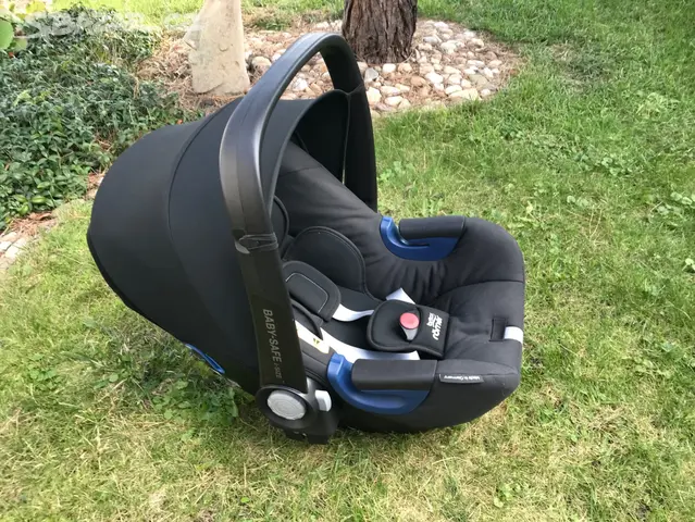 Britax Römer autosedačka Baby safe i-size - Hradec Králové - Bazar ...