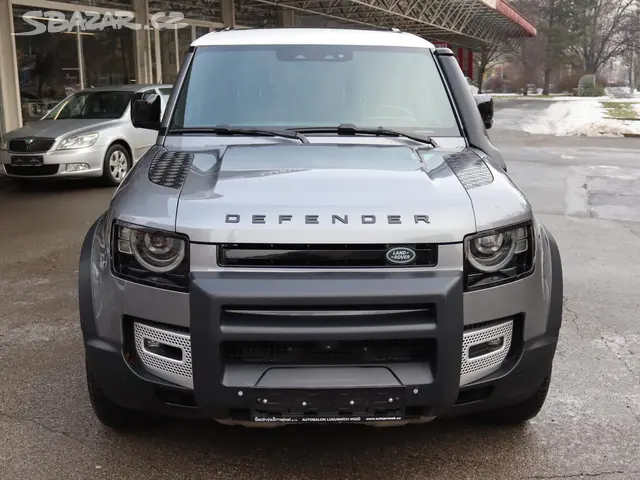 Land Rover Defender, 110 P400e Plug-in-Hybrid AWD - Hlavní město Praha ...