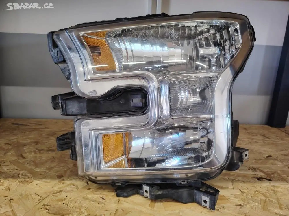 Světlo Ford F150 - Havířov - Bazar - Sbazar.cz