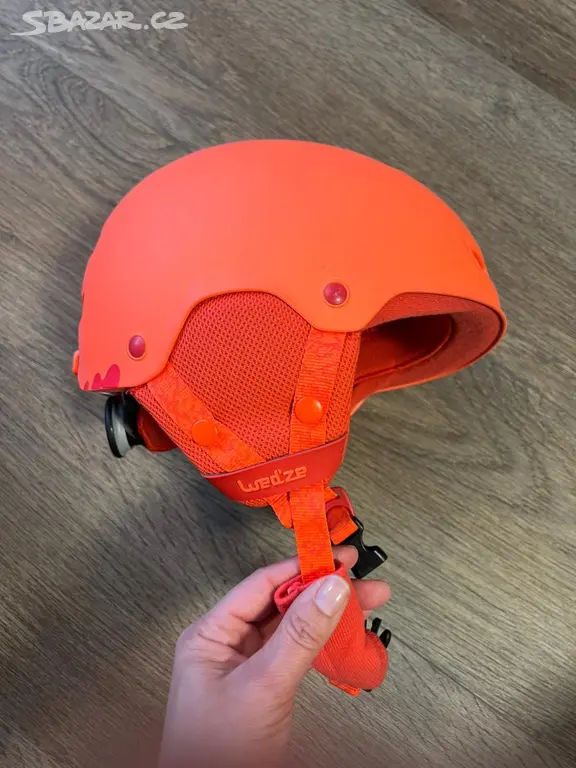 Dětská helma pro zimní sporty - Praha 5 - Bazar - Sbazar.cz