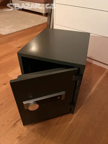 Trezor ohnivzdorný NOVÝ Yale YFM/420/FG2/B - Praha - Bazar - Sbazar.cz