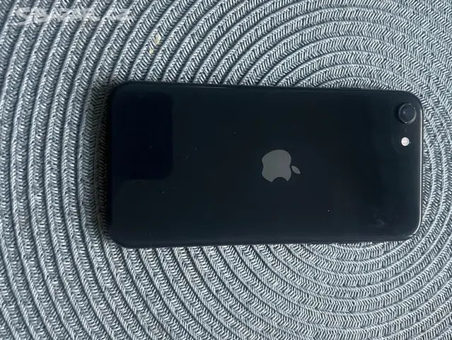 iPhone SE 2020 - Třemošnice - Bazar - Sbazar.cz