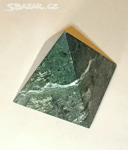 Pyramida ze serpentinu - Frenštát pod Radhoštěm - Bazar - Sbazar.cz
