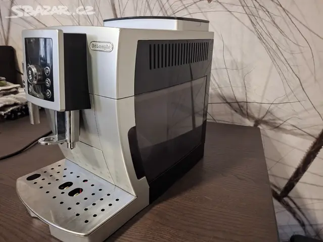 Kávovar DeLonghi - Bobrůvka - Bazar - Sbazar.cz