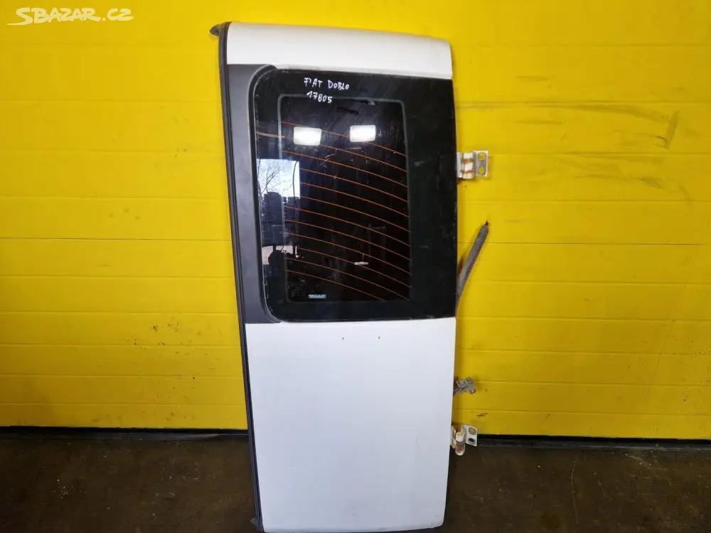 ZADNÍ KUFROVÉ DVEŘE PRAVÉ FIAT DOBLO I - 17805 - Sviadnov - Bazar ...