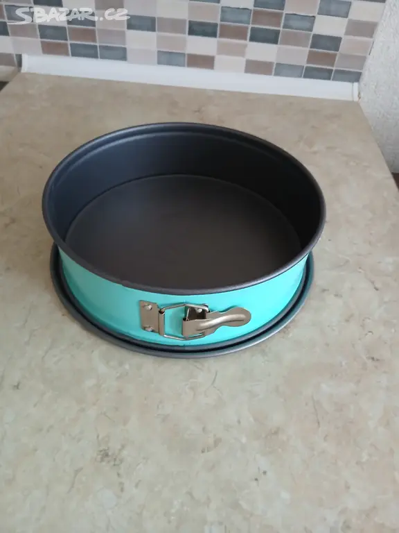 Forma na dort průměr 25cm. - Praha 8 - Bazar - Sbazar.cz