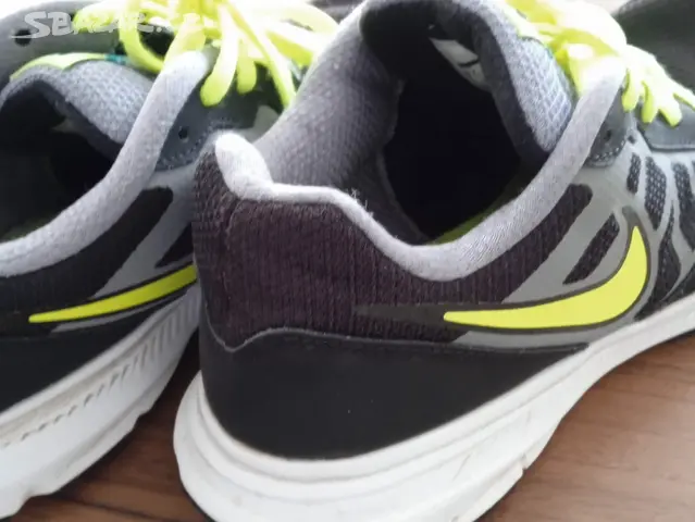 Botasky zn. Nike - Nový Bydžov - Bazar - Sbazar.cz
