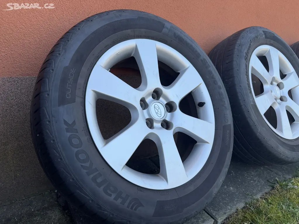 Originál SADA Alu kola Hundai SantaFe 18 7Jx18 - Hladké Životice ...